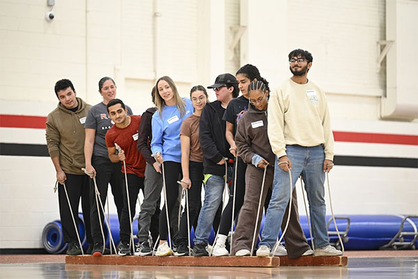 Teaching the ropes: Jim Ressler delivers workshop on adventure-based ...